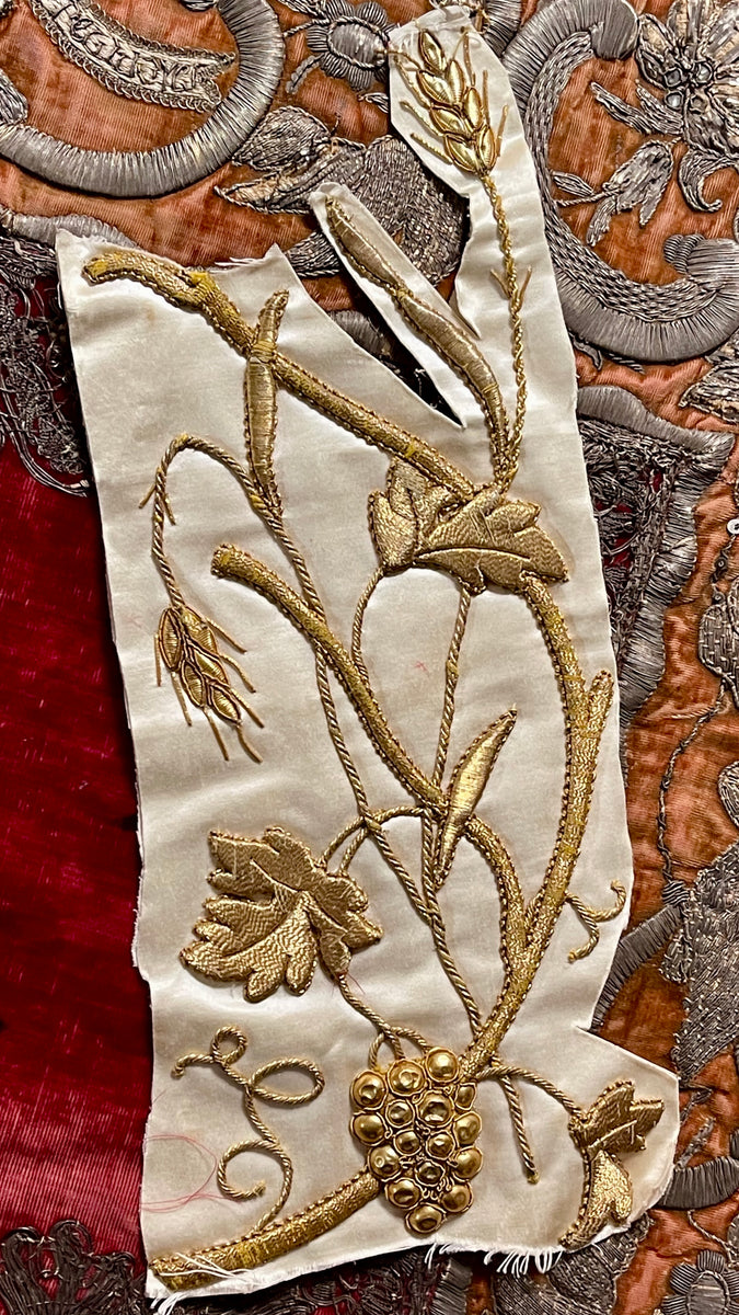 Antique Gold Metallic Embroidered Project Group – Decor Antiquaire