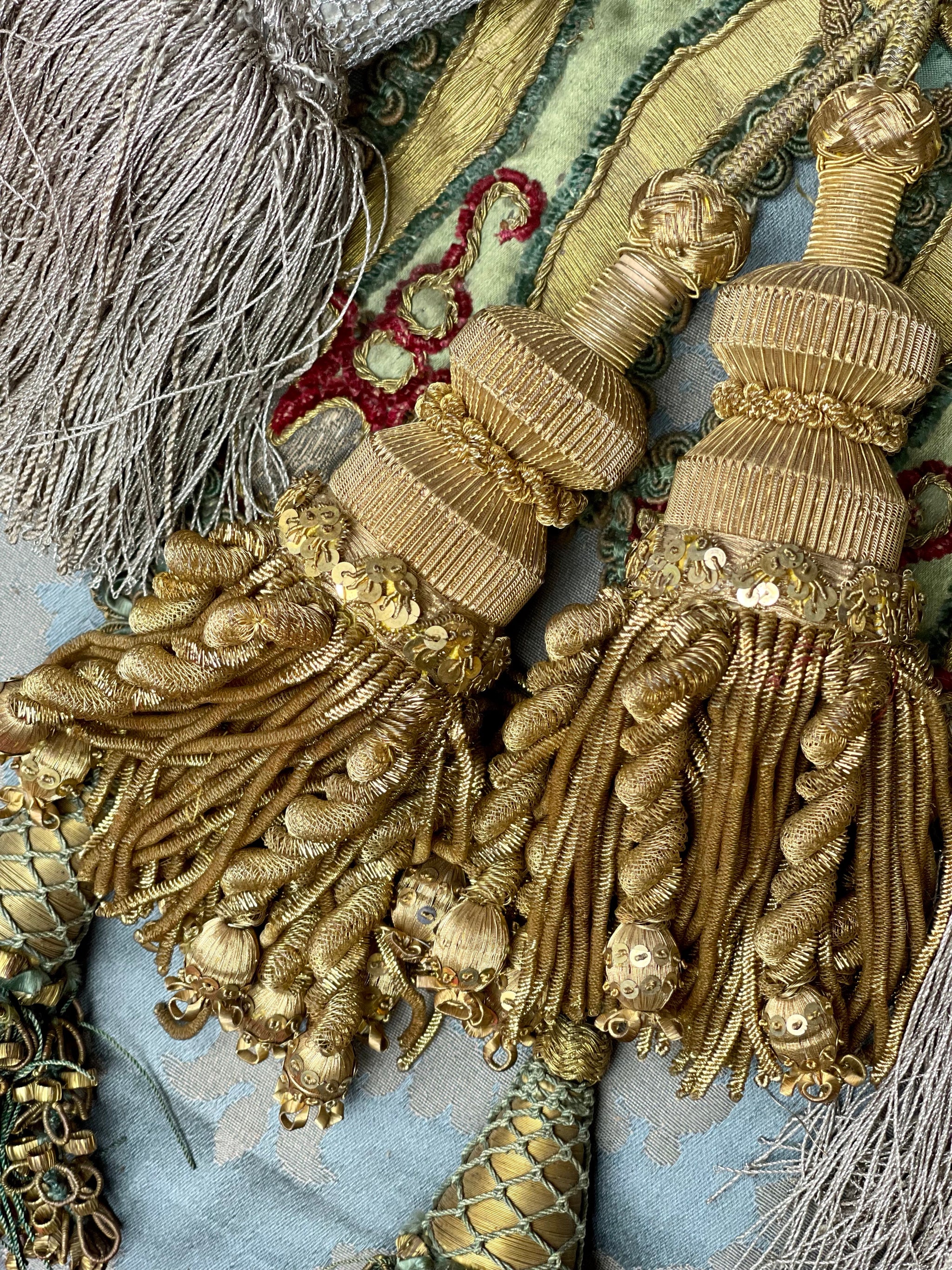 TASSELS – Decor Antiquaire